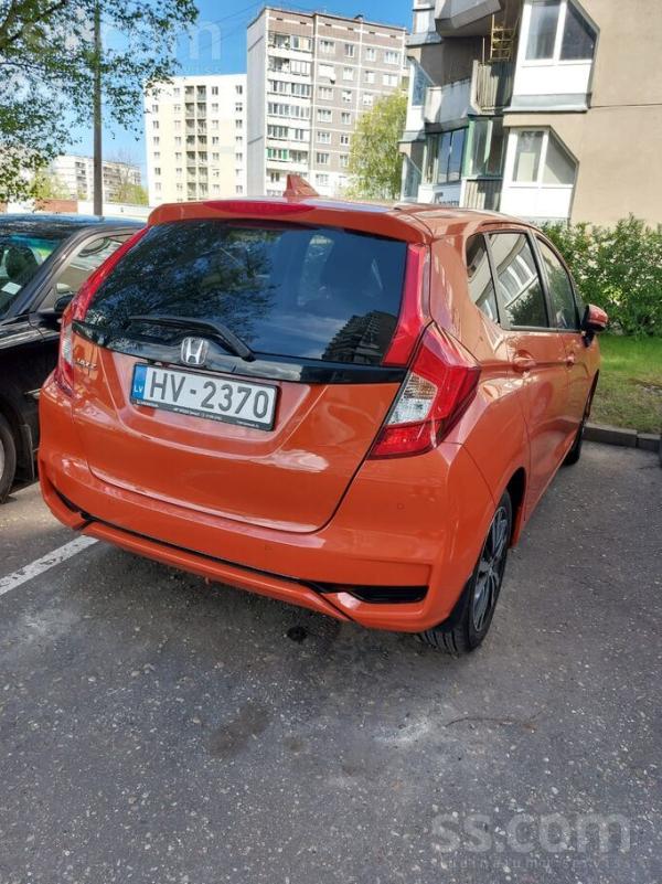 Orange Honda Jazz 2019 in Riga, with an engine capacity of 1.30 L and mileage of 8 thousand km for 2100 €, photo 3 on AUTOMOTO.COM.LV