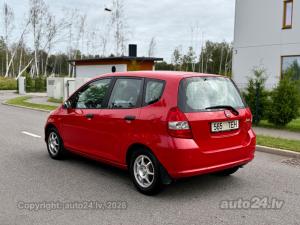 Sarkans Honda Jazz 2003 Tartu, ar dzinēja tilpumu 1.30 L un nobraukumu 98 tūkst. km par 999 €, foto 7 vietnē AUTOMOTO.COM.LV