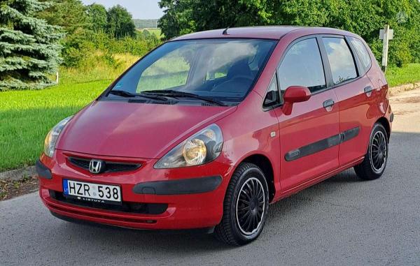 Sarkans Honda Jazz 2004 Kauņa, ar dzinēja tilpumu 1.34 L un nobraukumu 203 tūkst. km par 1000 €, foto 2 vietnē AUTOMOTO.COM.LV