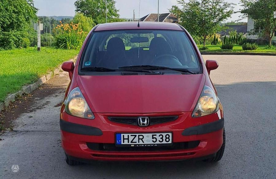 Sarkans Honda Jazz 2004 Kauņa, ar dzinēja tilpumu 1.34 L un nobraukumu 203 tūkst. km par 1000 €, foto 5 vietnē AUTOMOTO.COM.LV