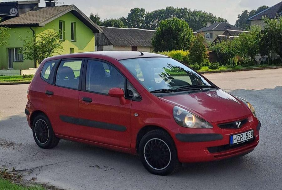Sarkans Honda Jazz 2004 Kauņa, ar dzinēja tilpumu 1.34 L un nobraukumu 203 tūkst. km par 1000 €, foto 7 vietnē AUTOMOTO.COM.LV