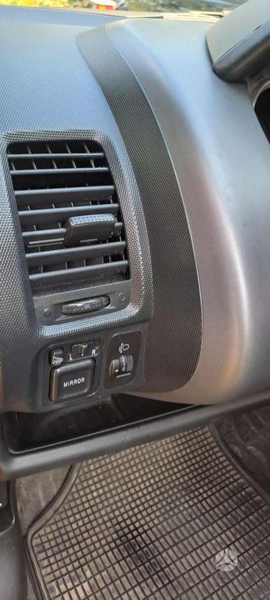 Sarkans Honda Jazz 2004 Kauņa, ar dzinēja tilpumu 1.34 L un nobraukumu 203 tūkst. km par 1000 €, foto 15 vietnē AUTOMOTO.COM.LV