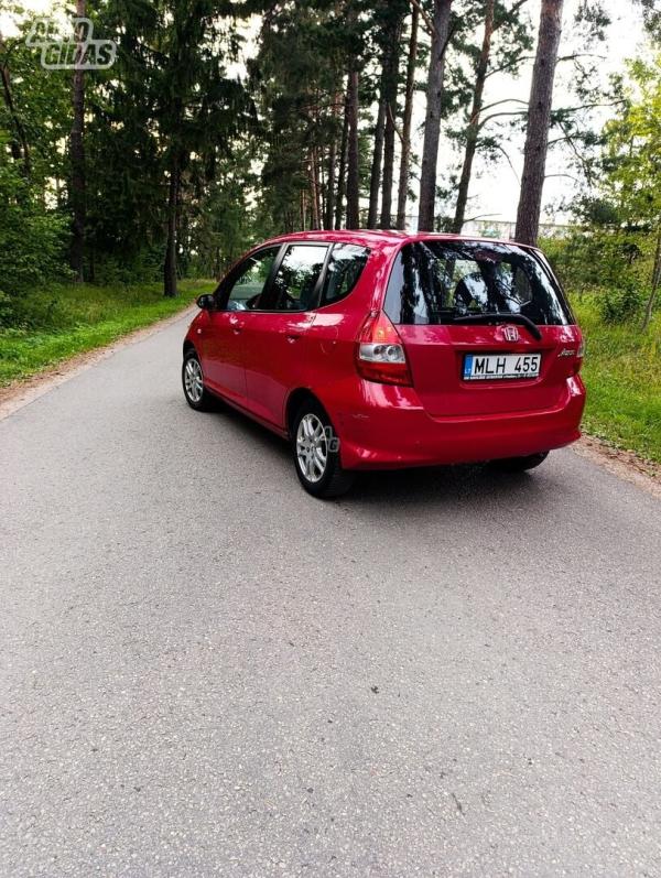 Sarkans Honda Jazz 2005 Radviliškis, ar dzinēja tilpumu 1.20 L un nobraukumu 227 tūkst. km par 850 €, foto 3 vietnē AUTOMOTO.COM.LV