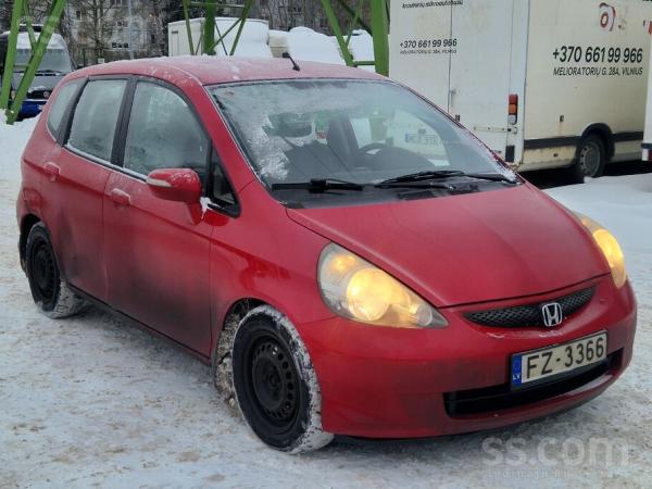 Sarkans Honda Jazz 2006 Rīga, ar dzinēja tilpumu 1.40 L un nobraukumu 0 tūkst. km par 830 €, foto 3 vietnē AUTOMOTO.COM.LV