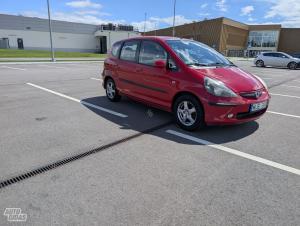Sarkans Honda Jazz 2008 Klaipėda, ar dzinēja tilpumu 1.20 L un nobraukumu 298 tūkst. km par 999 €, foto 3 vietnē AUTOMOTO.COM.LV