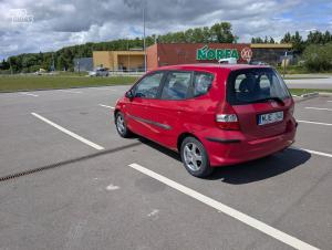 Sarkans Honda Jazz 2008 Klaipėda, ar dzinēja tilpumu 1.20 L un nobraukumu 298 tūkst. km par 999 €, foto 6 vietnē AUTOMOTO.COM.LV