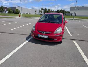 Sarkans Honda Jazz 2008 Klaipėda, ar dzinēja tilpumu 1.20 L un nobraukumu 298 tūkst. km par 999 €, foto 8 vietnē AUTOMOTO.COM.LV