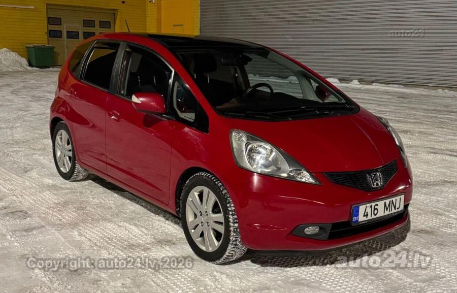Sarkans Honda Jazz 2010 Tallina, ar dzinēja tilpumu 1.30 L un nobraukumu 184 tūkst. km par 5290 €, foto 1 vietnē AUTOMOTO.COM.LV