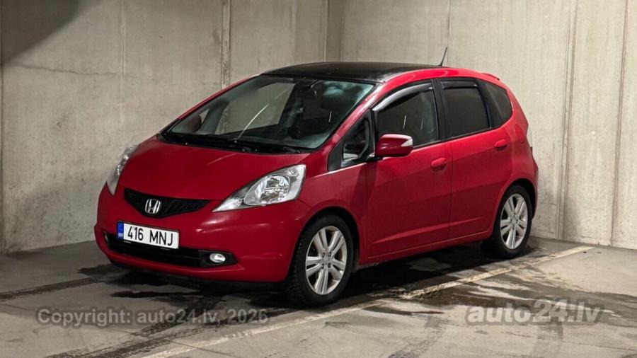 Sarkans Honda Jazz 2010 Tallina, ar dzinēja tilpumu 1.30 L un nobraukumu 184 tūkst. km par 5290 €, foto 6 vietnē AUTOMOTO.COM.LV