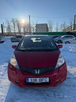 Red Honda Jazz 2011 in Tallinn, with an engine capacity of 1.30 L and mileage of 180 thousand km for 3999 €, photo 3 on AUTOMOTO.COM.LV