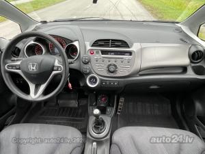 Красный Хонда Джаз 2011 в Таллин, объемом двигателя 1.30 л и пробегом 154 тыс. км за 4300 €, фото 12 на AUTOMOTO.COM.LV