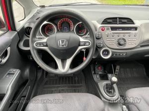 Красный Хонда Джаз 2011 в Таллин, объемом двигателя 1.30 л и пробегом 154 тыс. км за 4300 €, фото 13 на AUTOMOTO.COM.LV