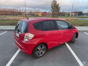 Sarkans Honda Jazz 2012 Klaipėda, ar dzinēja tilpumu 1.30 L un nobraukumu 74 tūkst. km par 5300 €, foto 3 vietnē AUTOMOTO.COM.LV