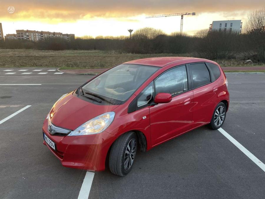 Sarkans Honda Jazz 2012 Klaipėda, ar dzinēja tilpumu 1.30 L un nobraukumu 74 tūkst. km par 5300 €, foto 7 vietnē AUTOMOTO.COM.LV