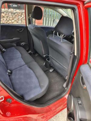 Sarkans Honda Jazz 2012 Marijampole, ar dzinēja tilpumu 1.34 L un nobraukumu 176 tūkst. km par 3600 €, foto 7 vietnē AUTOMOTO.COM.LV