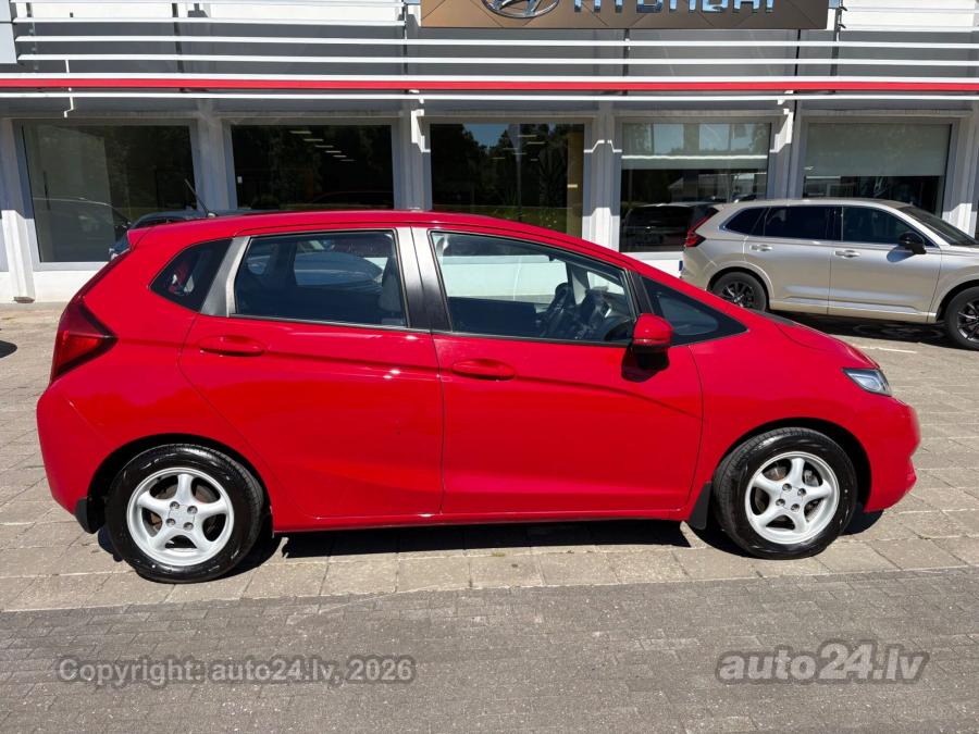 Sarkans Honda Jazz 2018 Jehvi, ar dzinēja tilpumu 1.30 L un nobraukumu 101 tūkst. km par 7000 €, foto 8 vietnē AUTOMOTO.COM.LV