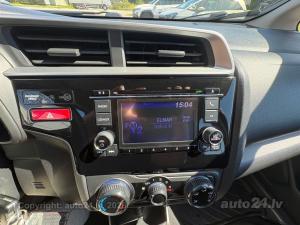 Sarkans Honda Jazz 2018 Jehvi, ar dzinēja tilpumu 1.30 L un nobraukumu 101 tūkst. km par 7000 €, foto 16 vietnē AUTOMOTO.COM.LV