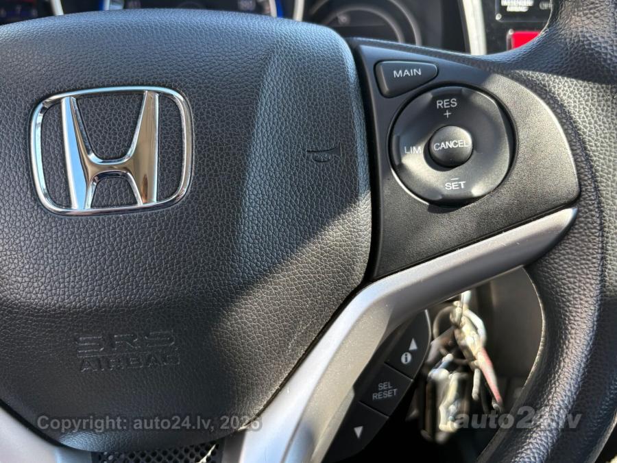 Sarkans Honda Jazz 2018 Jehvi, ar dzinēja tilpumu 1.30 L un nobraukumu 101 tūkst. km par 7000 €, foto 18 vietnē AUTOMOTO.COM.LV