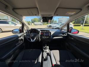 Sarkans Honda Jazz 2018 Jehvi, ar dzinēja tilpumu 1.30 L un nobraukumu 101 tūkst. km par 7000 €, foto 20 vietnē AUTOMOTO.COM.LV