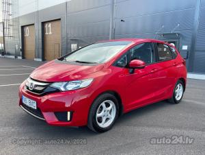 Sarkans Honda Jazz 2018 Tallina, ar dzinēja tilpumu 1.30 L un nobraukumu 103 tūkst. km par 8490 €, foto 1 vietnē AUTOMOTO.COM.LV