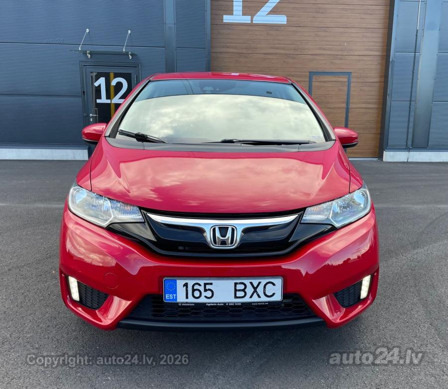 Sarkans Honda Jazz 2018 Tallina, ar dzinēja tilpumu 1.30 L un nobraukumu 103 tūkst. km par 8490 €, foto 6 vietnē AUTOMOTO.COM.LV