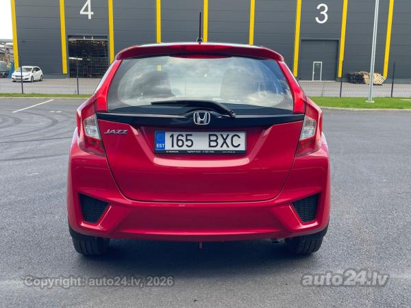 Honda Jazz 2018 Tallina vietnē Sarkans Honda Jazz 2018 Tallina, ar dzinēja tilpumu 1.30 L un nobraukumu 103 tūkst. km par 8490 €, foto 7 vietnē AUTOMOTO.COM.LV