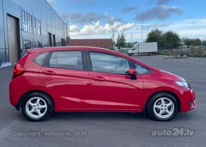 Sarkans Honda Jazz 2018 Tallina, ar dzinēja tilpumu 1.30 L un nobraukumu 103 tūkst. km par 8490 €, foto 8 vietnē AUTOMOTO.COM.LV