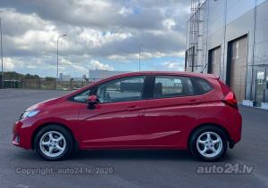 Sarkans Honda Jazz 2018 Tallina, ar dzinēja tilpumu 1.30 L un nobraukumu 103 tūkst. km par 8490 €, foto 9 vietnē AUTOMOTO.COM.LV
