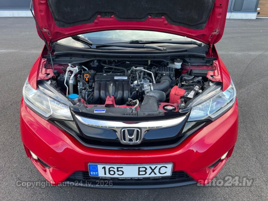 Sarkans Honda Jazz 2018 Tallina, ar dzinēja tilpumu 1.30 L un nobraukumu 103 tūkst. km par 8490 €, foto 10 vietnē AUTOMOTO.COM.LV