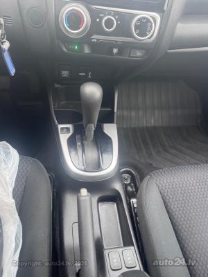 Sarkans Honda Jazz 2020 Tallina, ar dzinēja tilpumu 1.30 L un nobraukumu 93 tūkst. km par 13900 €, foto 8 vietnē AUTOMOTO.COM.LV