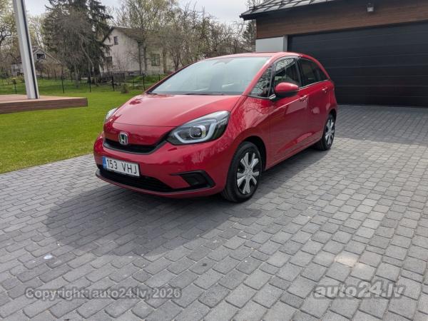Red Honda Jazz 2021 in Tallinn, with an engine capacity of 1.50 L and mileage of 64 thousand km for 17800 €, photo 7 on AUTOMOTO.COM.LV