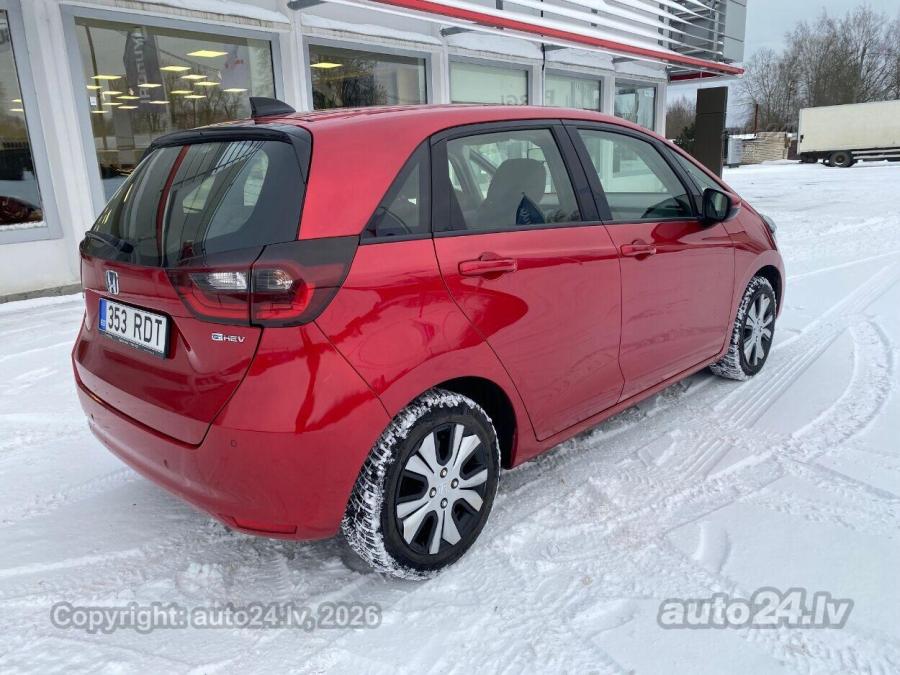 Sarkans Honda Jazz 2022 Jehvi, ar dzinēja tilpumu 1.50 L un nobraukumu 61 tūkst. km par 16900 €, foto 6 vietnē AUTOMOTO.COM.LV