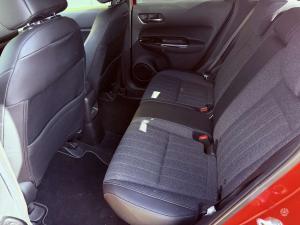 Red Honda Jazz 2022 in Vilnius, with an engine capacity of 1.50 L and mileage of 40 thousand km for 19999 €, photo 17 on AUTOMOTO.COM.LV