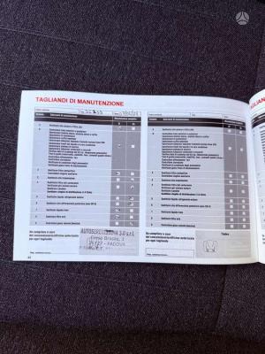 Red Honda Jazz 2022 in Vilnius, with an engine capacity of 1.50 L and mileage of 40 thousand km for 19999 €, photo 25 on AUTOMOTO.COM.LV