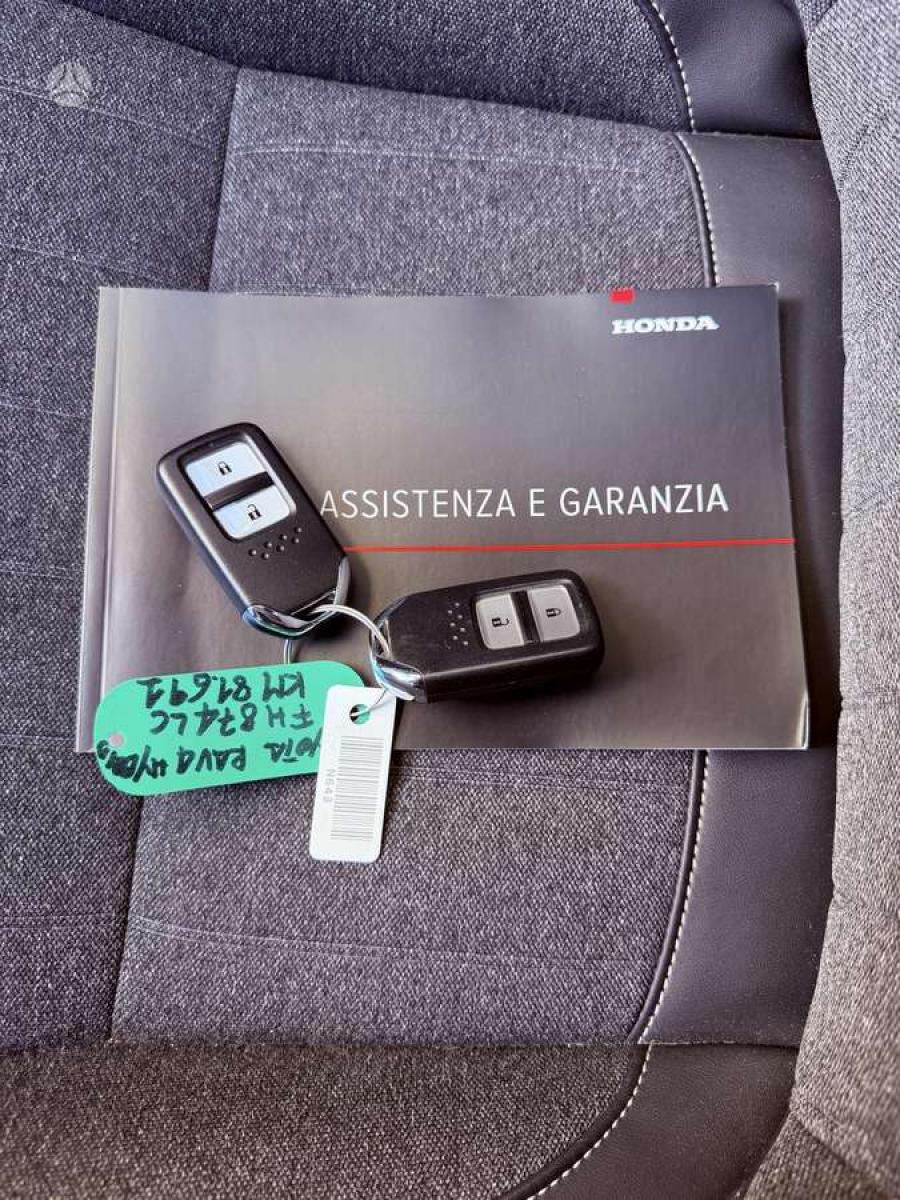 Red Honda Jazz 2022 in Vilnius, with an engine capacity of 1.50 L and mileage of 40 thousand km for 19999 €, photo 26 on AUTOMOTO.COM.LV