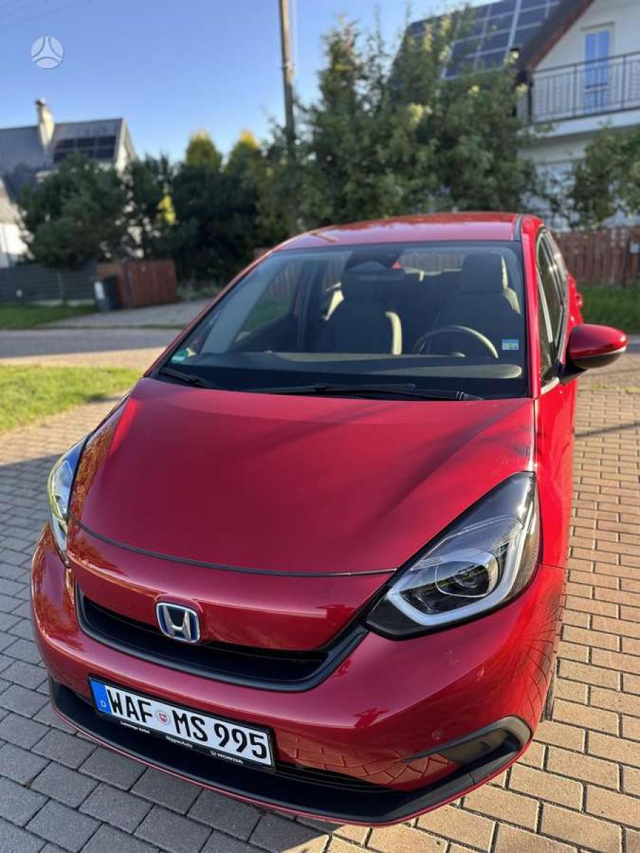 Sarkans Honda Jazz 2022 Vievis, ar dzinēja tilpumu 1.50 L un nobraukumu 25 tūkst. km par 17800 €, foto 3 vietnē AUTOMOTO.COM.LV