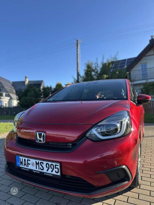 Sarkans Honda Jazz 2022 Vievis, ar dzinēja tilpumu 1.50 L un nobraukumu 25 tūkst. km par 17800 €, foto 9 vietnē AUTOMOTO.COM.LV