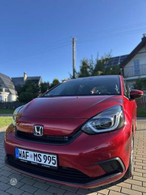 Sarkans Honda Jazz 2022 Vievis, ar dzinēja tilpumu 1.50 L un nobraukumu 25 tūkst. km par 17800 €, foto 10 vietnē AUTOMOTO.COM.LV