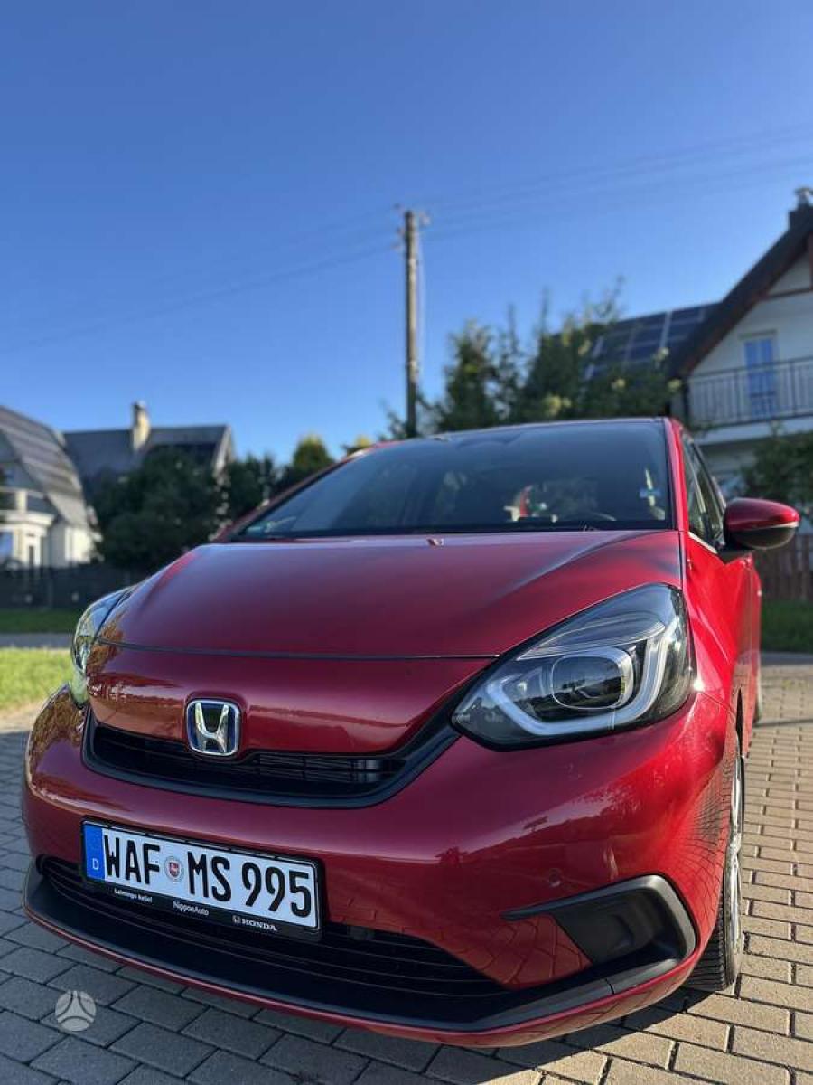 Sarkans Honda Jazz 2022 Vievis, ar dzinēja tilpumu 1.50 L un nobraukumu 25 tūkst. km par 17800 €, foto 10 vietnē AUTOMOTO.COM.LV