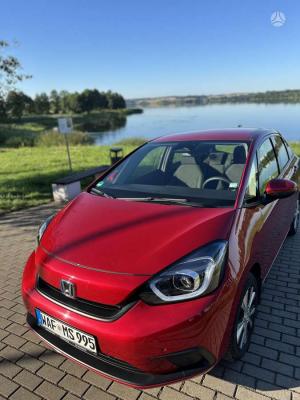 Sarkans Honda Jazz 2022 Vievis, ar dzinēja tilpumu 1.50 L un nobraukumu 25 tūkst. km par 17800 €, foto 12 vietnē AUTOMOTO.COM.LV