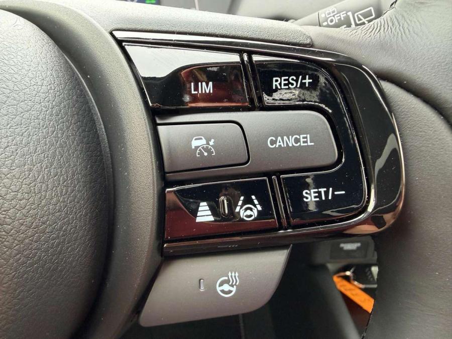 Red Honda Jazz 2026 in Vilnius, with an engine capacity of 1.50 L and mileage of 0 thousand km for 24990 €, photo 12 on AUTOMOTO.COM.LV