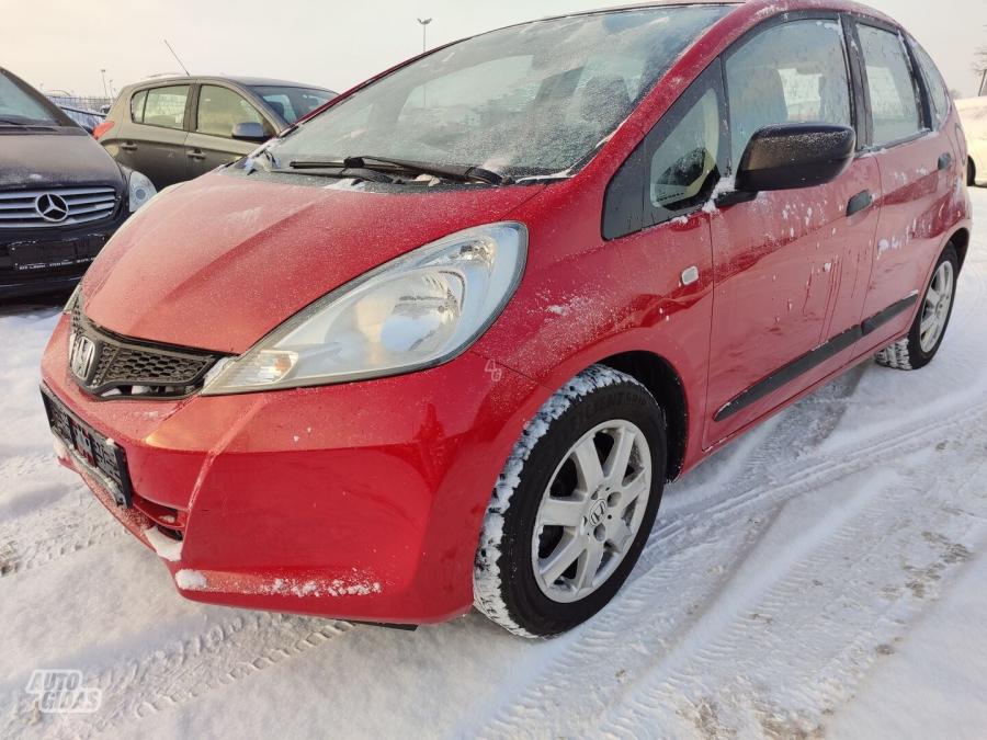 Sarkans Honda Jazz 2012 Marijampole, ar dzinēja tilpumu 1.20 L un nobraukumu 202 tūkst. km par 3450 €, foto 1 vietnē AUTOMOTO.COM.LV