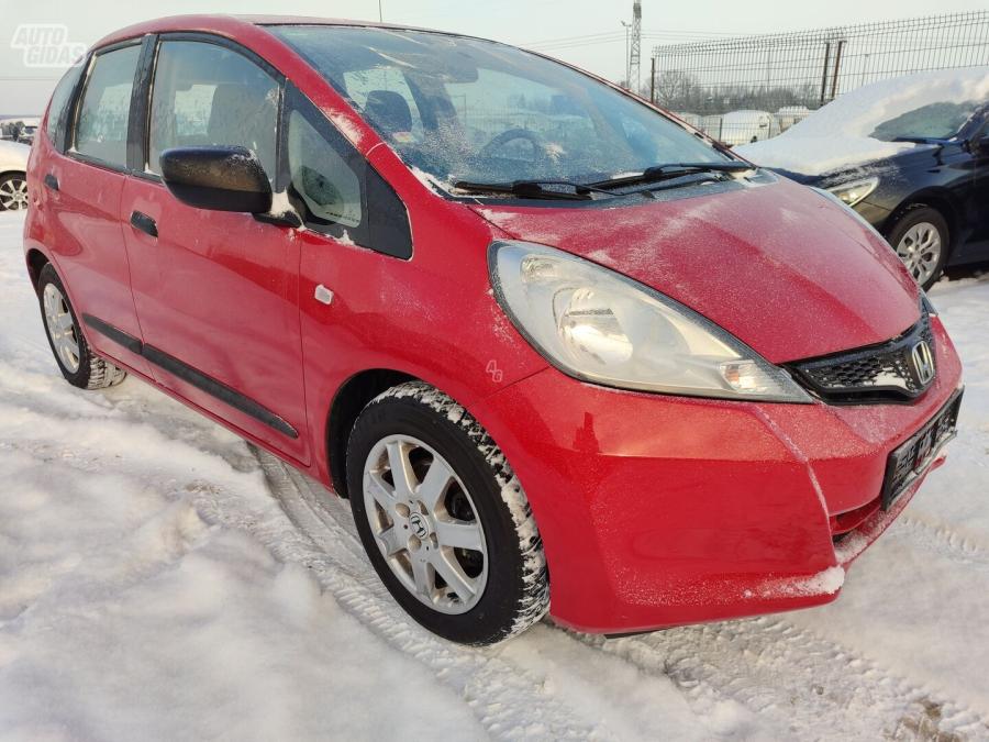 Sarkans Honda Jazz 2012 Marijampole, ar dzinēja tilpumu 1.20 L un nobraukumu 202 tūkst. km par 3450 €, foto 2 vietnē AUTOMOTO.COM.LV