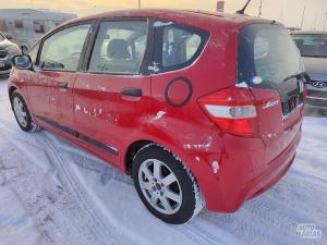 Sarkans Honda Jazz 2012 Marijampole, ar dzinēja tilpumu 1.20 L un nobraukumu 202 tūkst. km par 3450 €, foto 4 vietnē AUTOMOTO.COM.LV