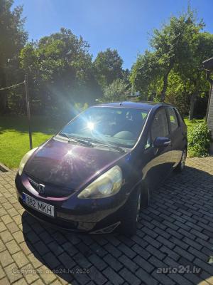 Violet Honda Jazz 2007 in Tallinn, with an engine capacity of 1.30 L and mileage of 132 thousand km for 1900 €, photo  on AUTOMOTO.COM.LV