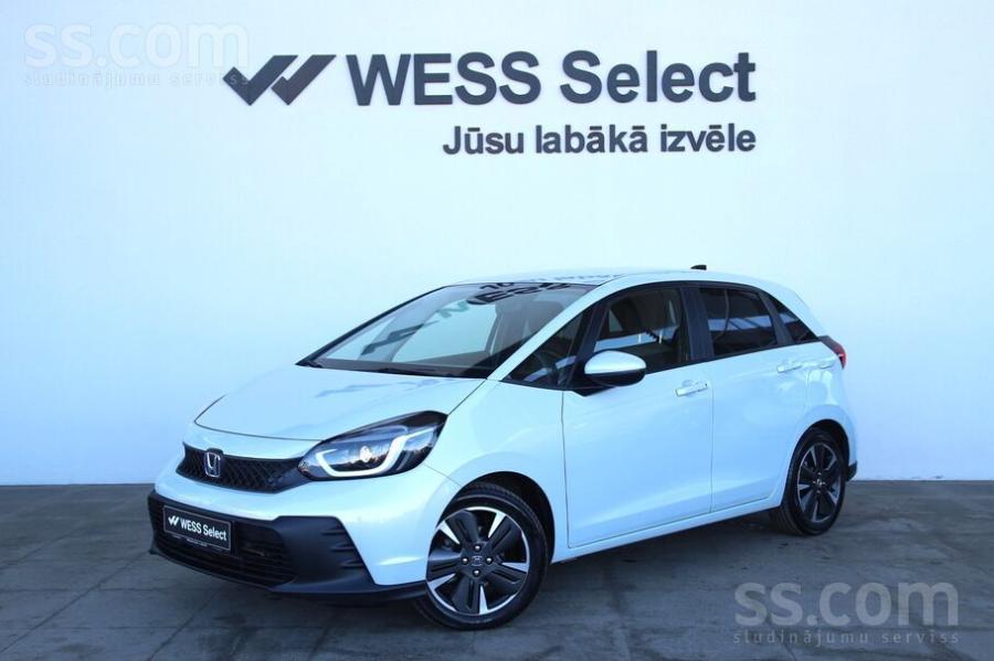 Белый Хонда Джаз 2025 в Рига, объемом двигателя 1.50 л и пробегом 19 тыс. км за 21900 €, фото 1 на AUTOMOTO.COM.LV