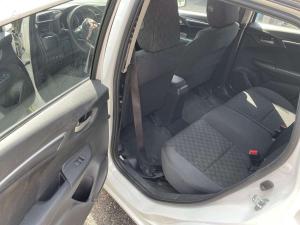 White Honda Jazz 2016 in Panevezys, with an engine capacity of 1.40 L and mileage of 58 thousand km for 2900 €, photo 8 on AUTOMOTO.COM.LV