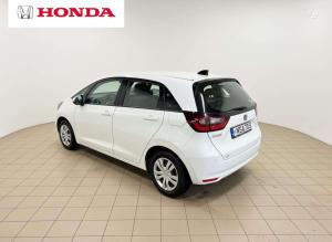 White Honda Jazz 2020 in Klaipeda, with an engine capacity of 1.50 L and mileage of 113 thousand km for 14890 €, photo 4 on AUTOMOTO.COM.LV