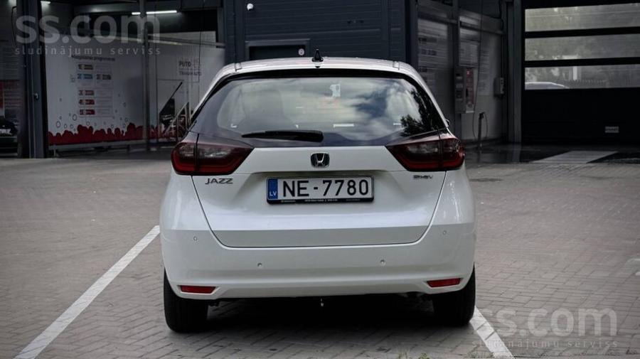 Balts Honda Jazz 2022 Rīga, ar dzinēja tilpumu 1.50 L un nobraukumu 53 tūkst. km par 17100 €, foto 3 vietnē AUTOMOTO.COM.LV