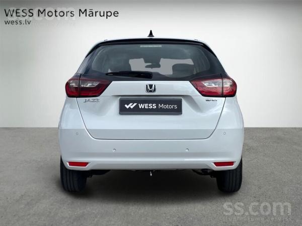 Balts Honda Jazz 2022 Rīga, ar dzinēja tilpumu 1.50 L un nobraukumu 54 tūkst. km par 15990 €, foto 5 vietnē AUTOMOTO.COM.LV